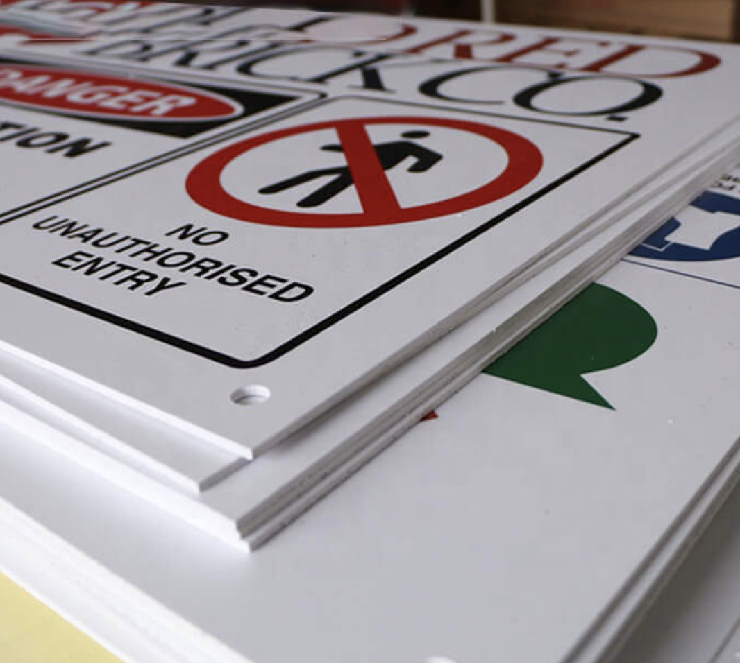 | The Signboard Maker